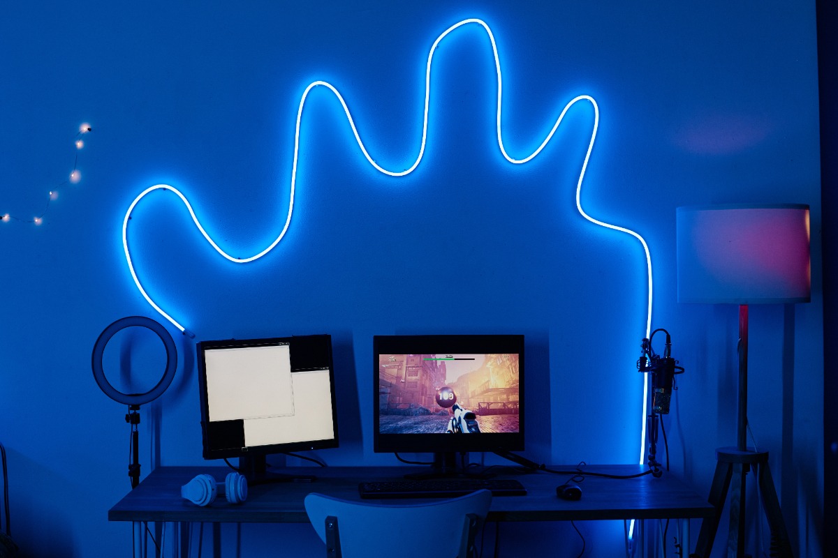 Branchement néon LED en série : schéma et conseils